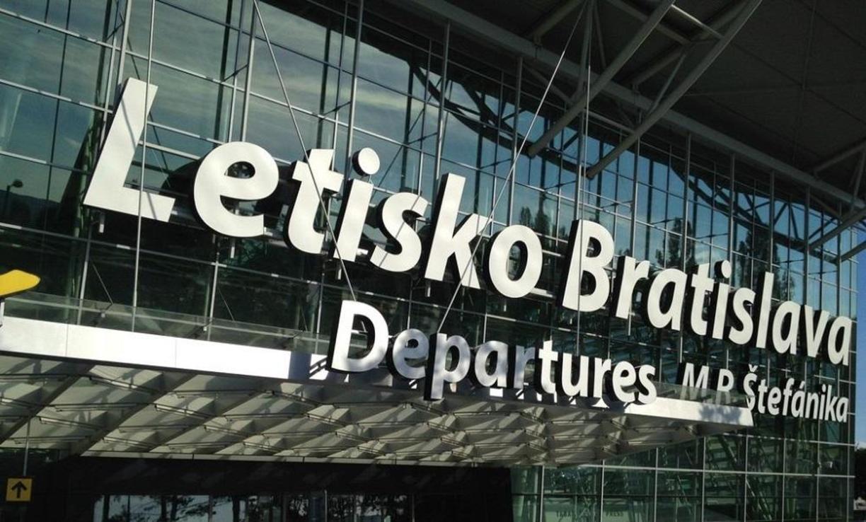 Letisko odporúča cestujúcim dostaviť sa v deň summitu na odlet aspoň 3 ...