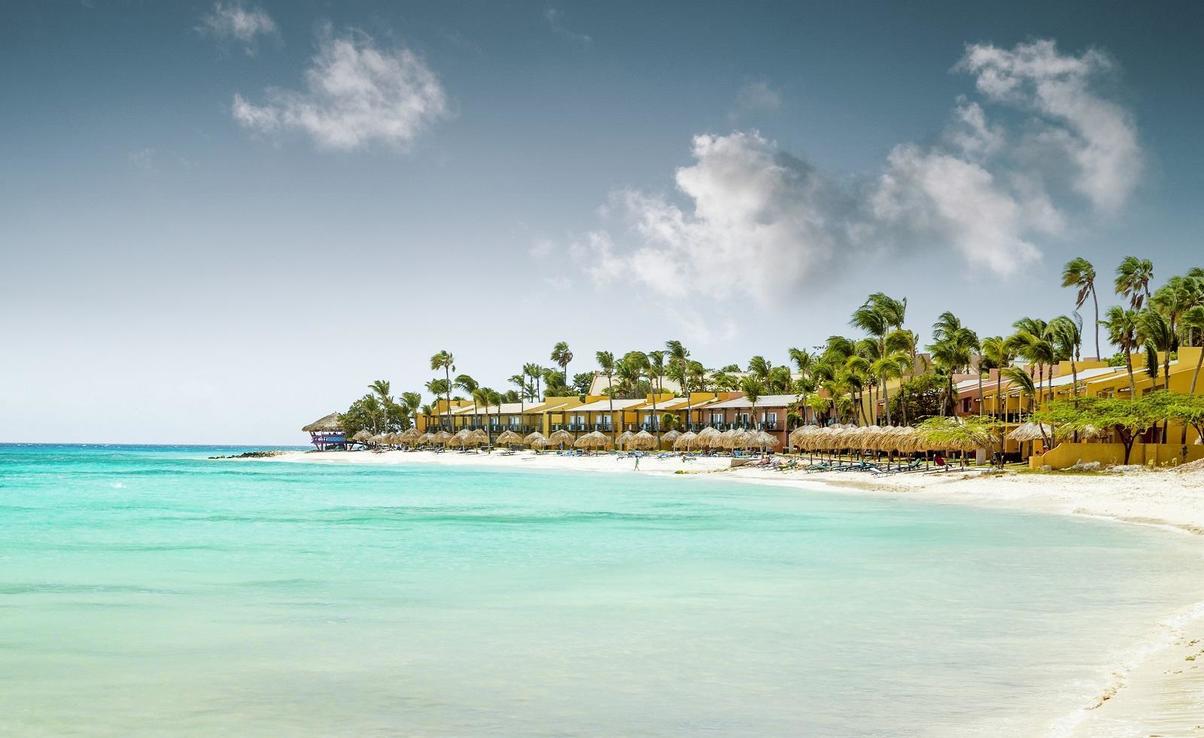 KARIBIK - Aruba z Viedne s letenkami od 519€